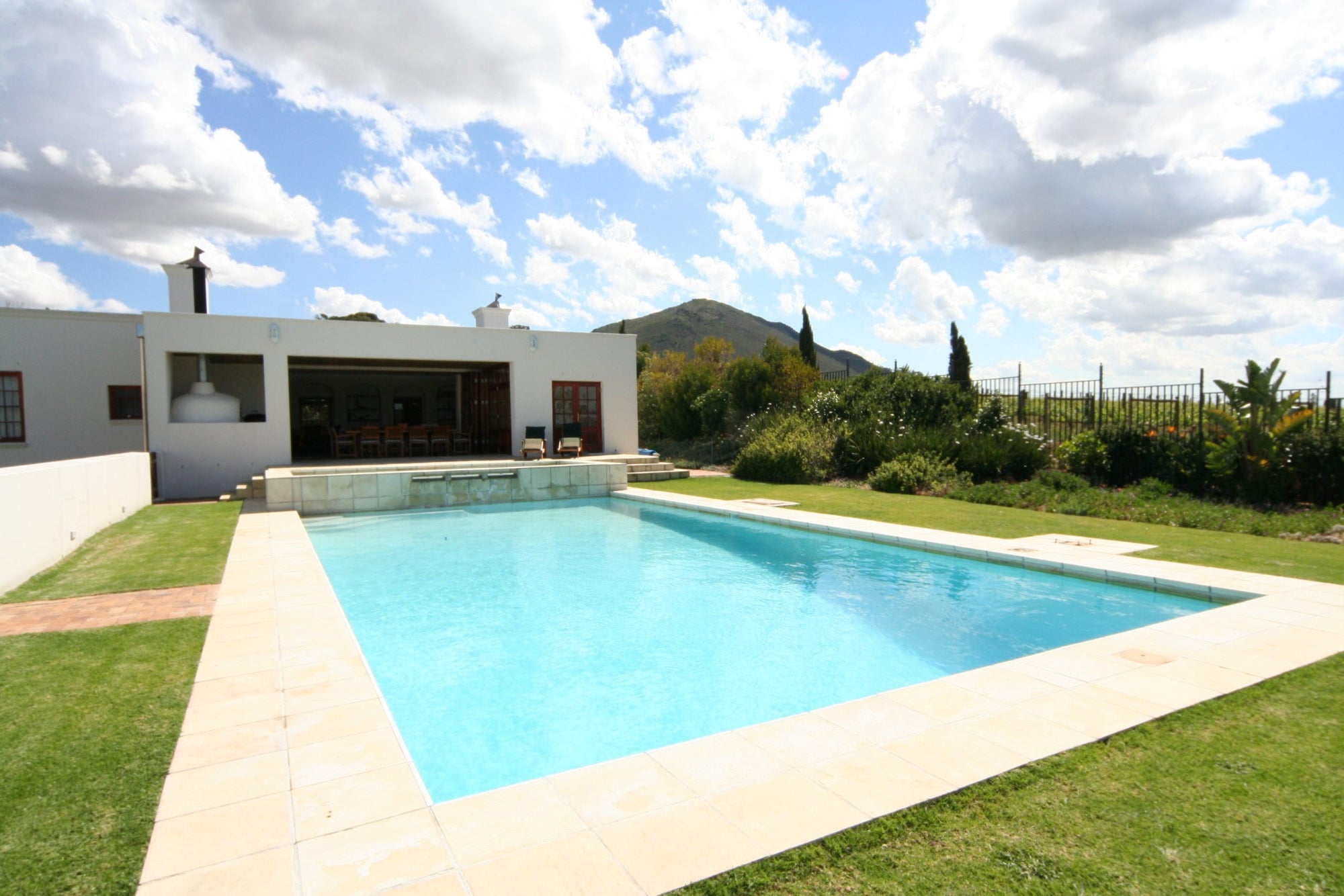 Mitre's Edge Accommodation | Unwind at Our Cape Winelands Retreat ...